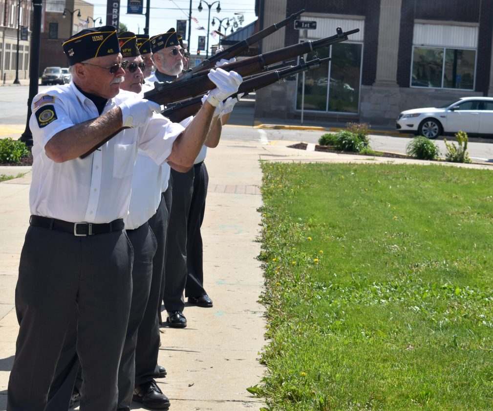 Fallen soldiers remembered at downtown Memorial Day service | News ...